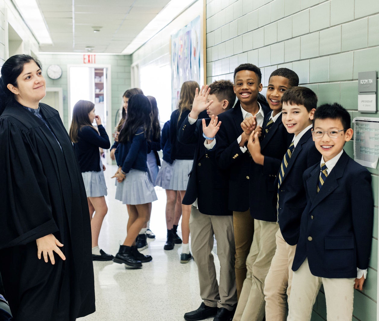 Middle School (Grades 4 - 5) | St. Hilda's & St. Hugh's